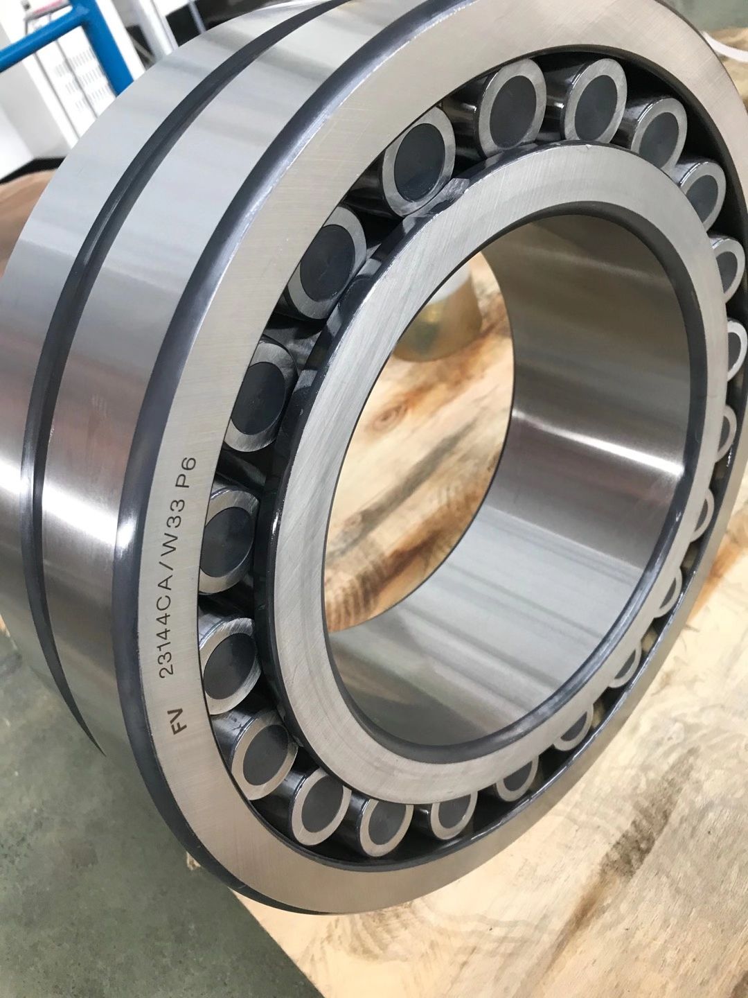 Heavy Load Spherical Roller Bearing 23964CA Size 320*440*90 Mm, 23964 ...